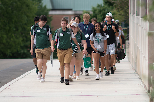 Office of First-Year and Student Transitions seeks student leaders