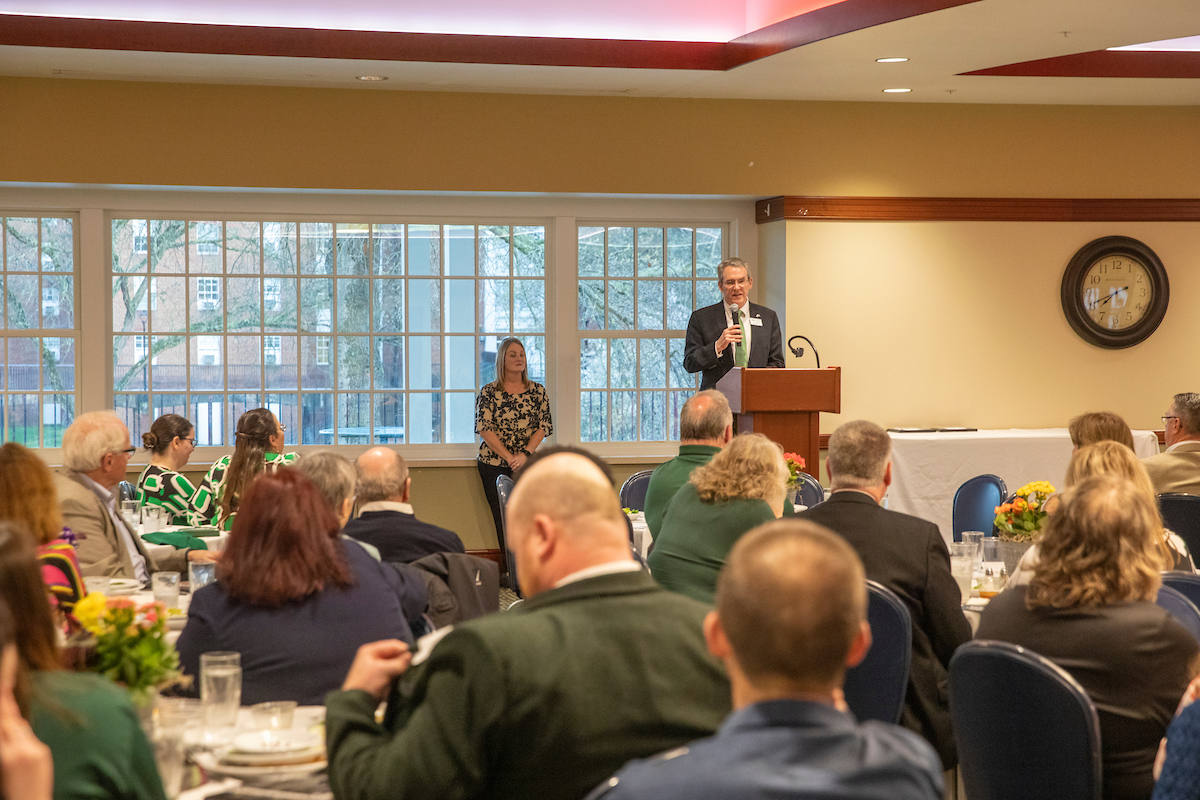 Russ College names 2024 faculty and staff awardees