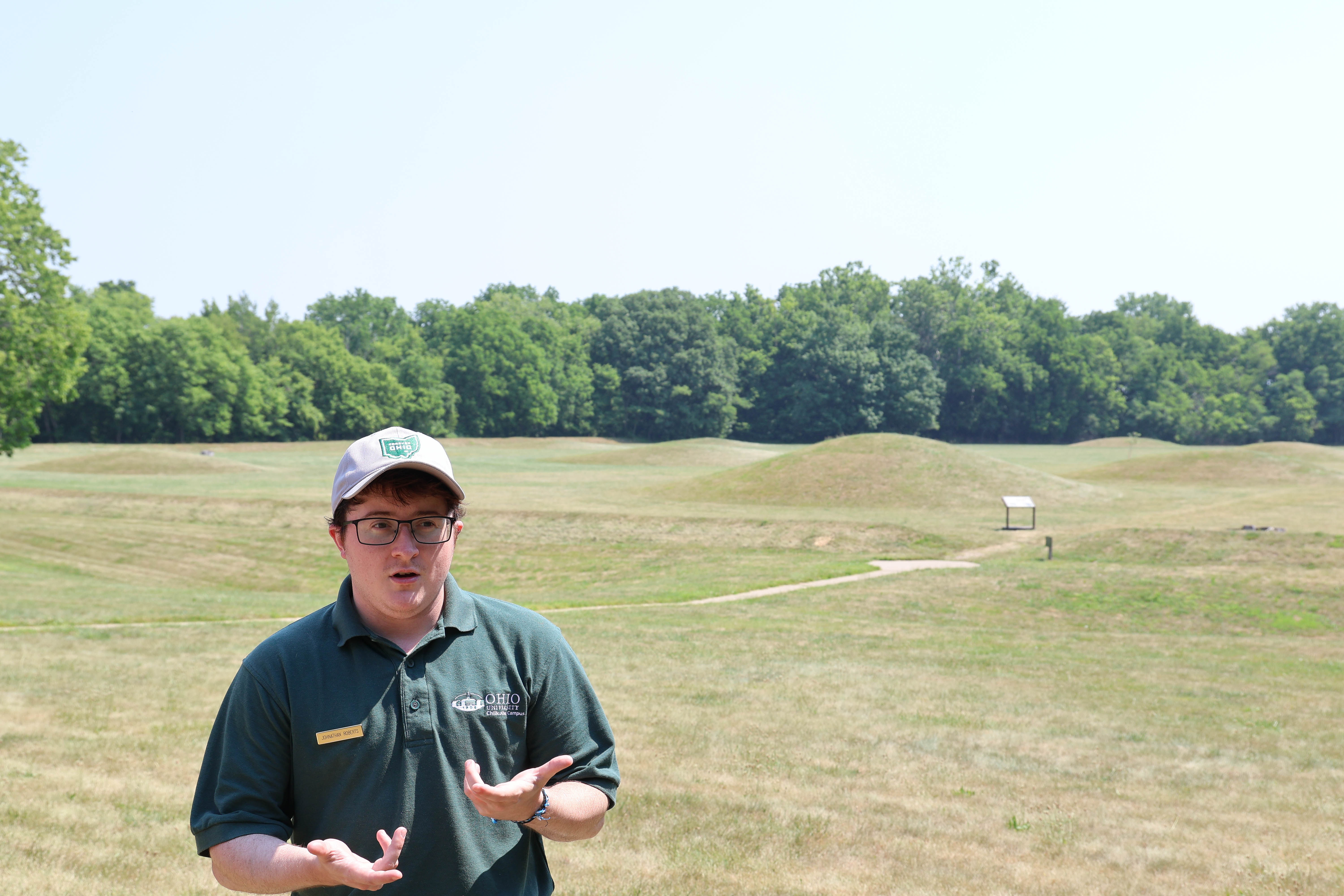 Johnathan Roberts brings history to life at Hopewell Culture National ...